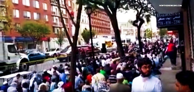 Muslims In Brooklyn Take Over City Street With 'Prayer Service' In Show ...
