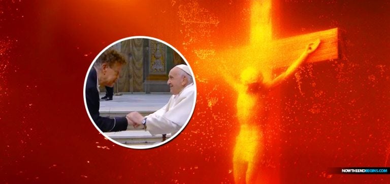 Pope Francis Stuns Catholics In Rome By Welcoming Artist Who Created ...